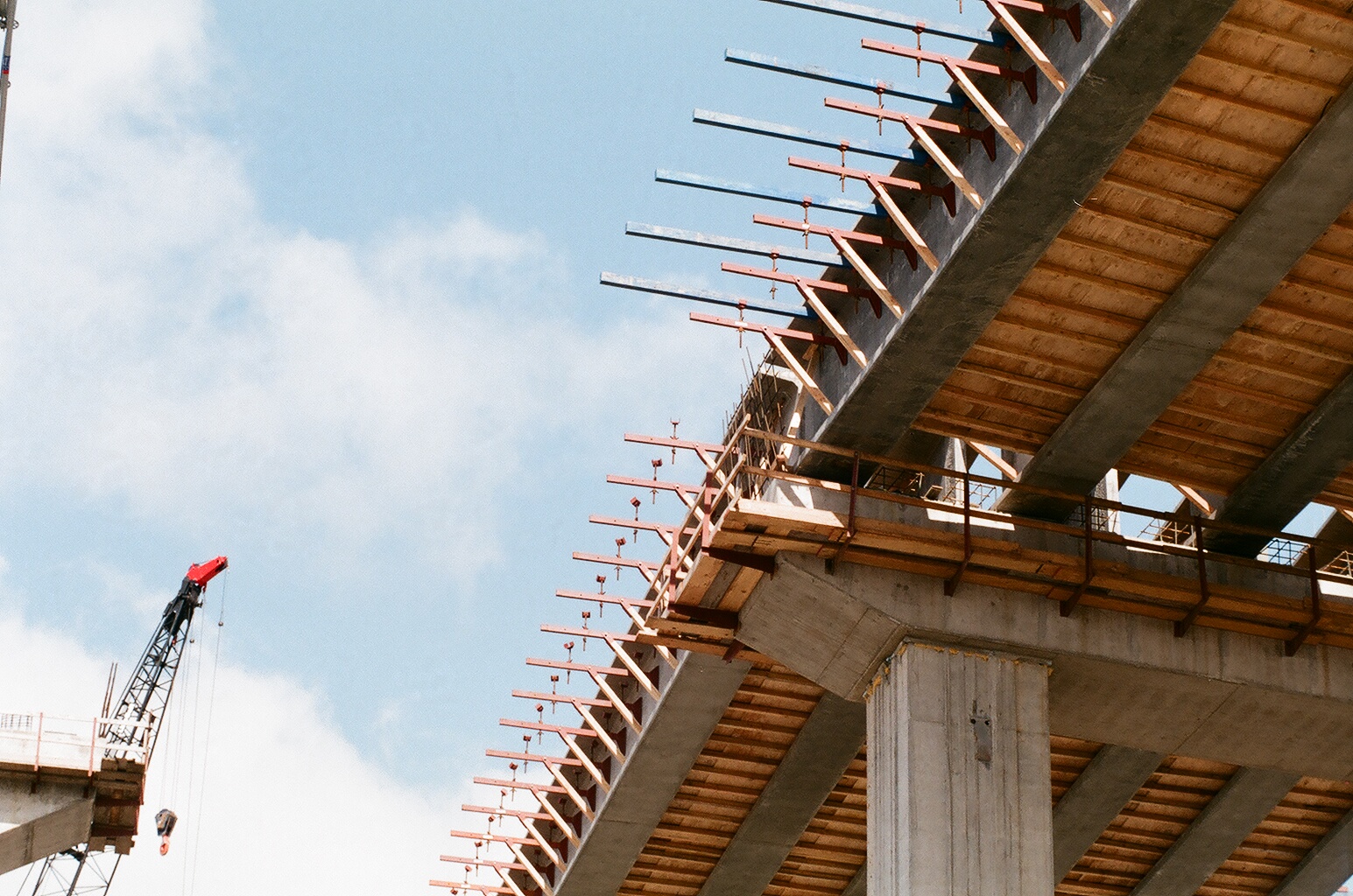 8kip Deep Girder & Wide Overhang Bracket | Construction Enterprises Inc